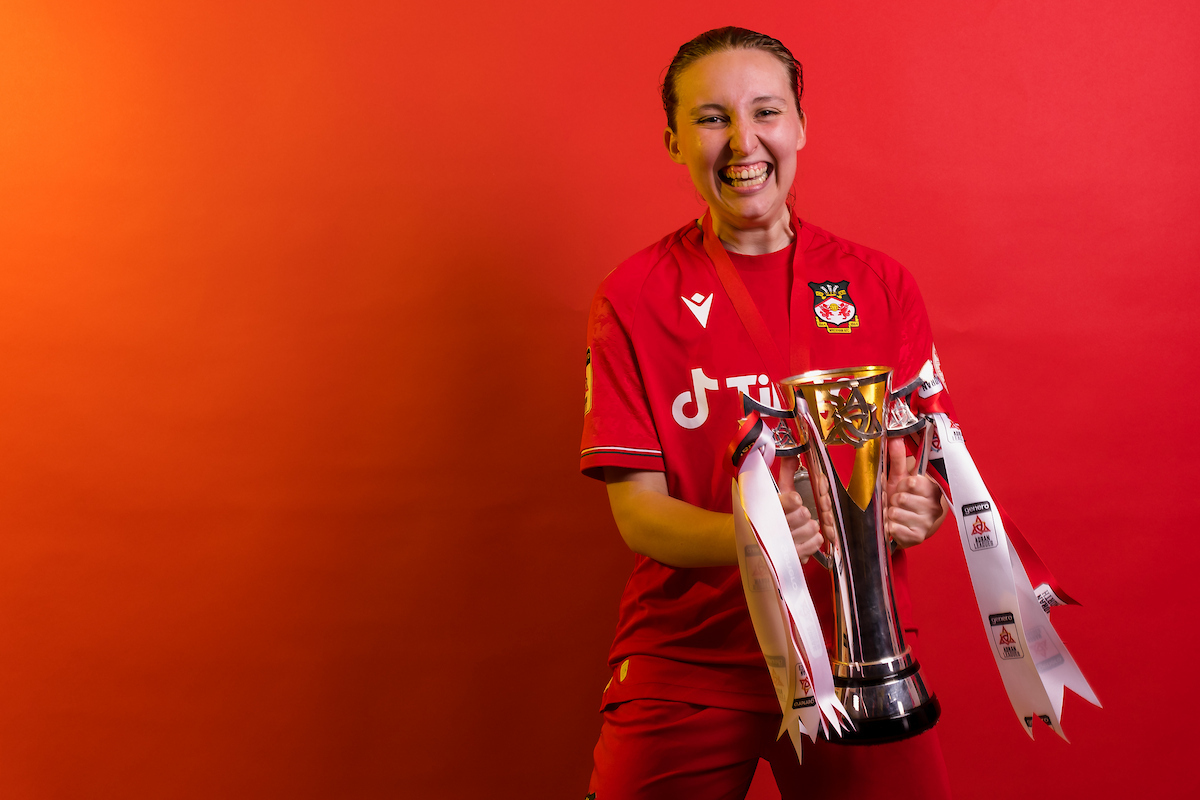 Mia Roberts relishing facing former club Wrexham - Genero Adran Leagues